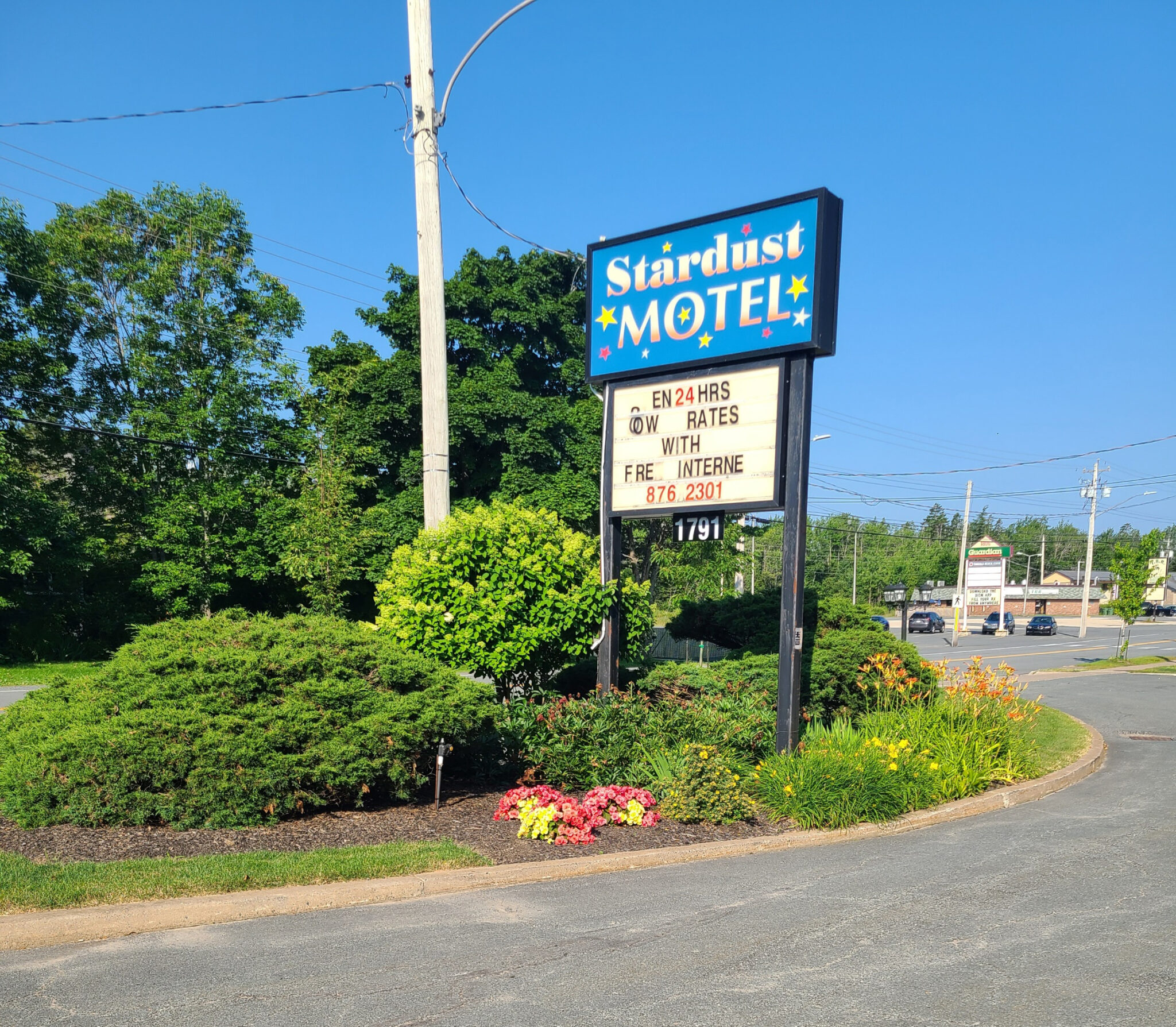 Timberlea Rates – Queen – Kitchenette – Stardust Motel